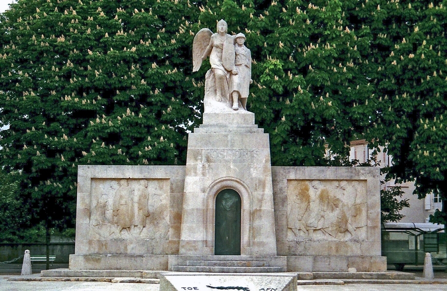 LES MONUMENTS AUX MORTS SCULPTES EN FRANCE : LOT-ET-GARONNE
