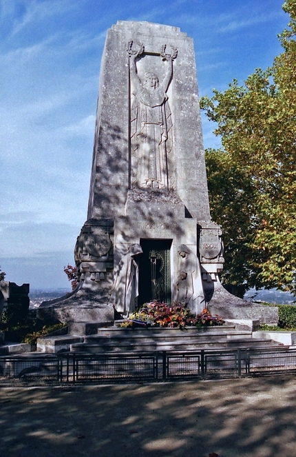 monument aux morts d'Angoulême (Charente)